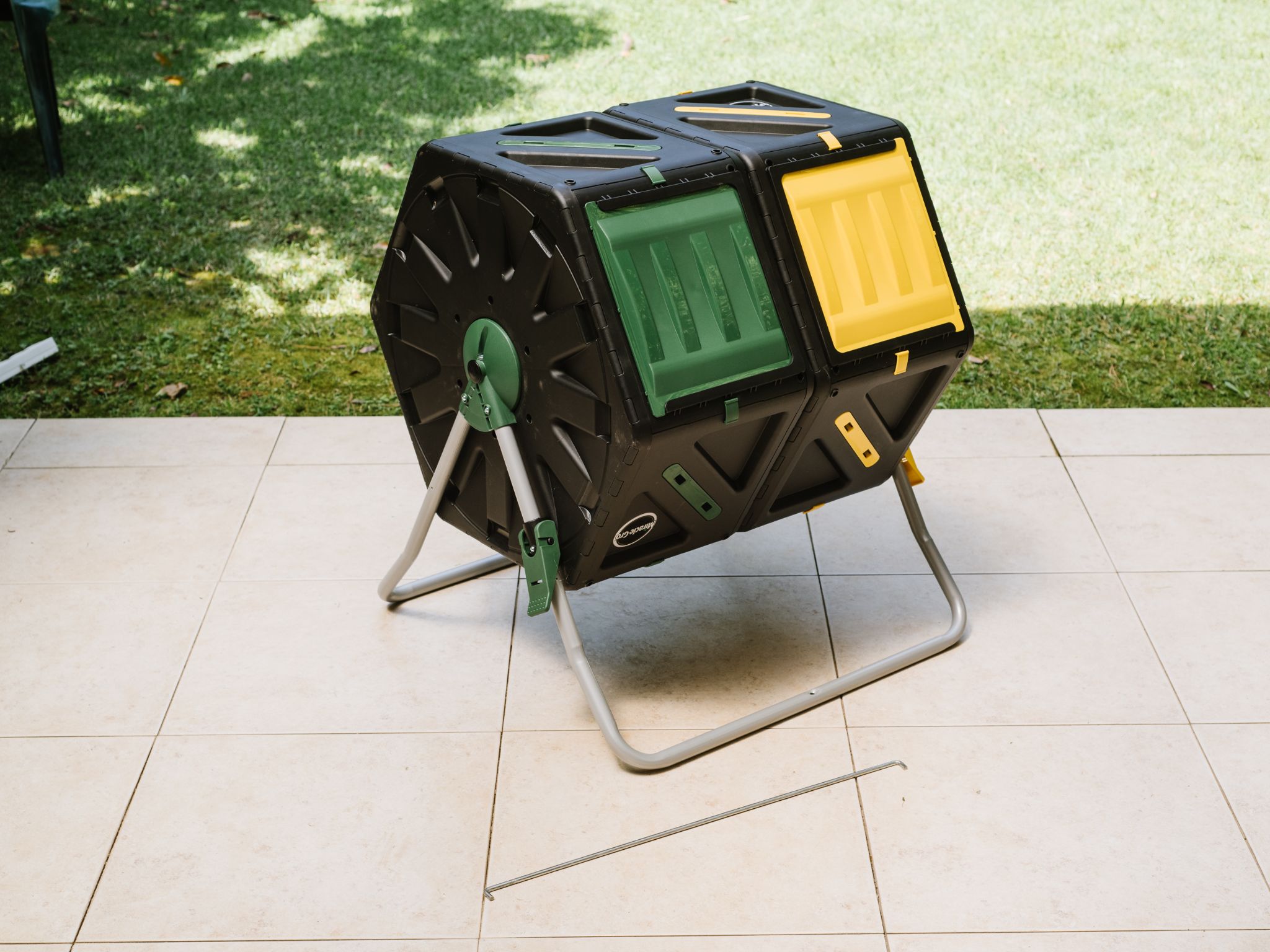 70X2 assembly – Miracle Gro composters assembly guide